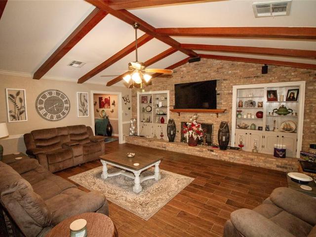 2300 Belmont Blvd, Bossier City, LA 71111 | MLS #21009 | Compass