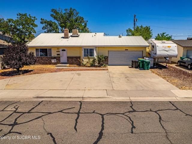 2300 Camina Placer, Farmington, NM 87401