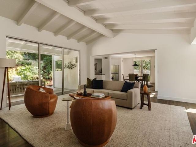 2300 Canyon Dr, Los Angeles, CA 90068