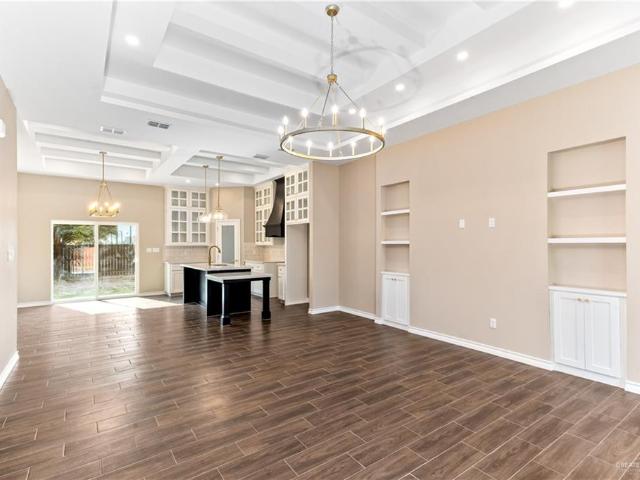 2300 Crimson Avenue