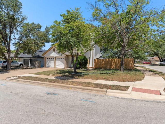 2300 Dowd Ln