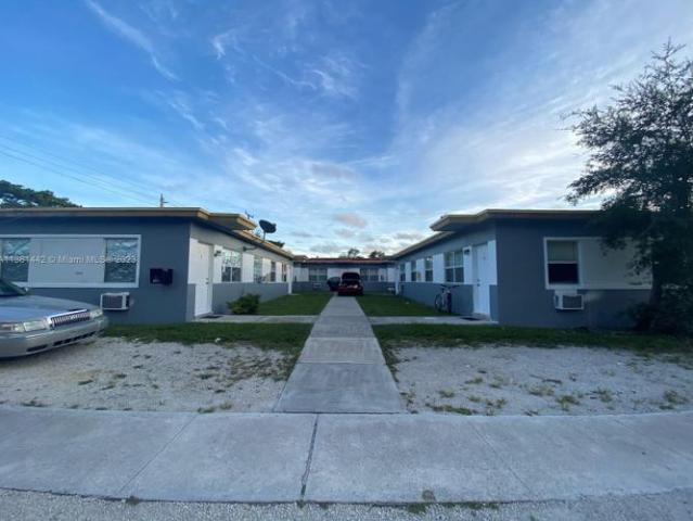 2300 Douglas St #6, Hollywood, FL 33020