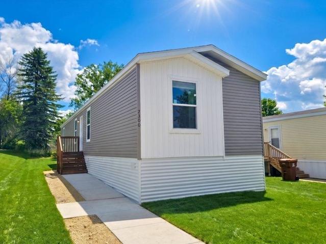 2300 Ethel Ave Unit 38, Albert Lea, MN 56007