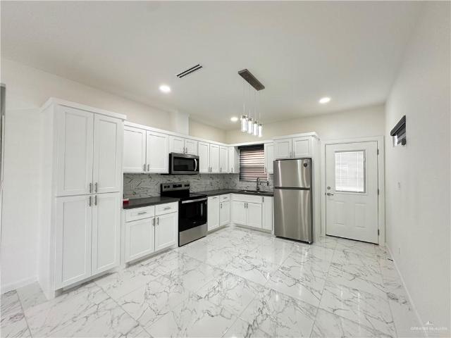 2300 E San Andrea Street 3