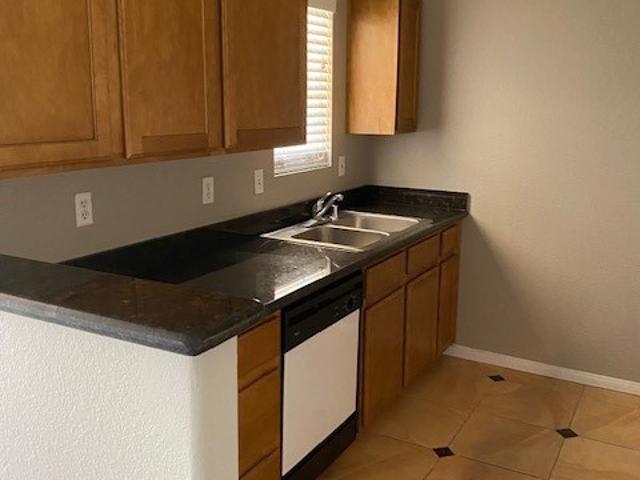 2300 e silverado ranch bl boulevard 2026