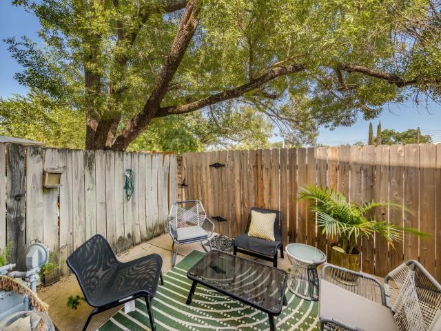 2300 Hancock Dr # 6