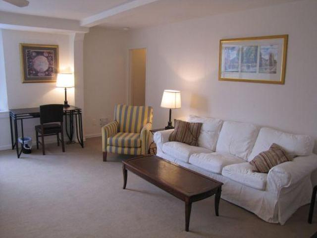 $2300 High floor, high end apt! Furnished, doorman, gym, May 18th Rittenhouse Square