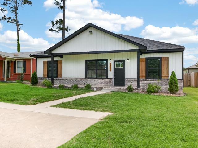 2300 Loop Acres Road