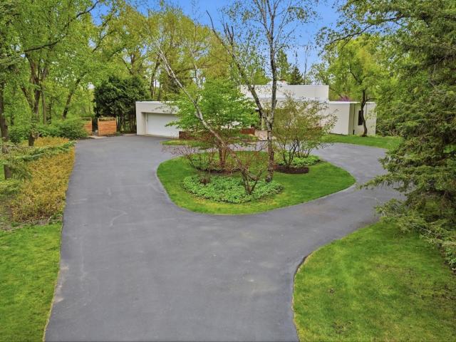 2300 Longview Circle