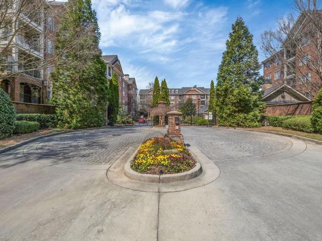 2300 Peachford Rd, Unit 4002, Dunwoody, GA 30338 | MLS #7766
