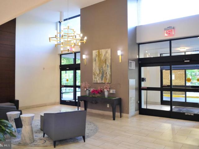 2300 Pimmit Drive # 415