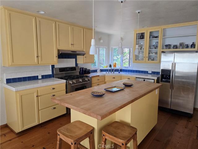 2300 Pineridge Drive