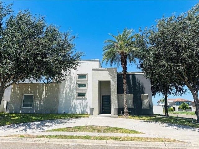 2300 S 49th St, McAllen, TX 78503