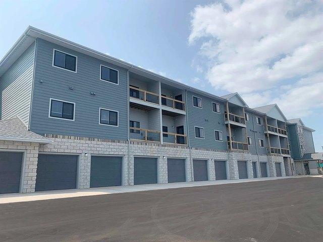 2300 S Ellis Rd, Sioux Falls, SD 57106