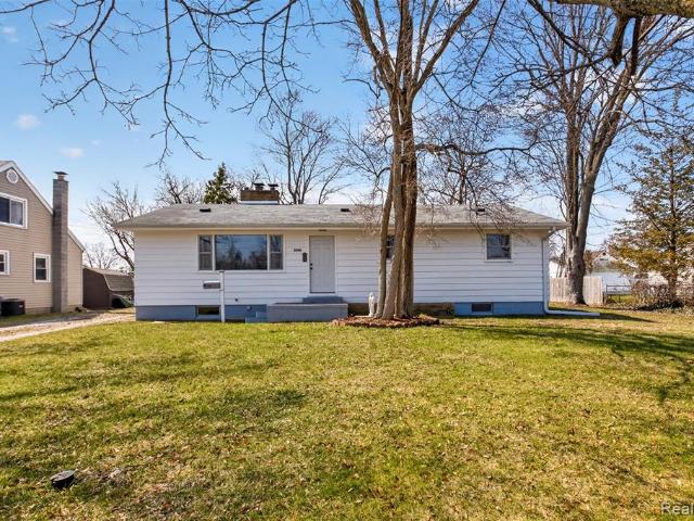 2300 S Lincoln
