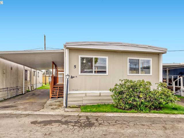 2300 SE 82nd Ave, Unit 5, Portland, OR 97216 | MLS #463972 | Compass