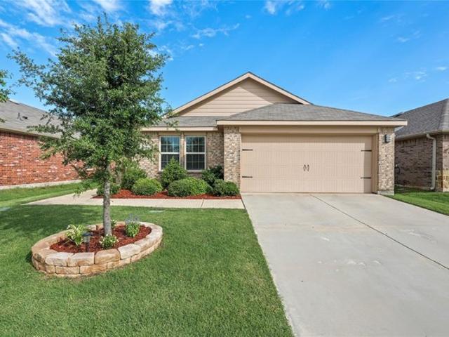 2300 Torch Lake Dr, Forney, TX 75126