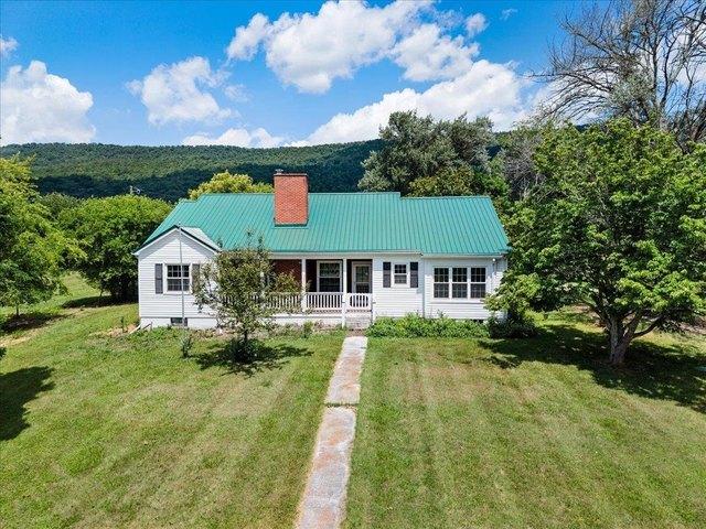 2300 Walkers Creek Valley Rd, Pearisburg, VA 24134
