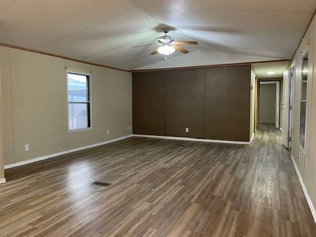 2300 Ward Bend Rd Trlr 738, Sealy, TX 77474