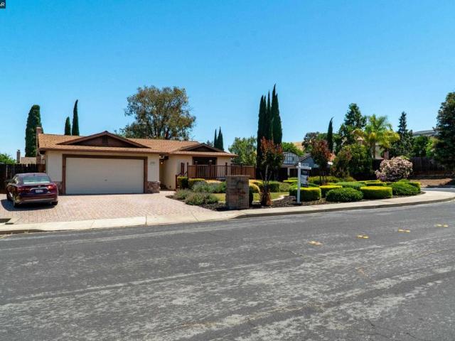 2300 Wildwood Ct