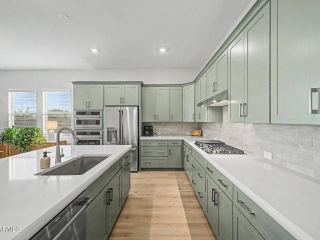23011 e arrowhead trail