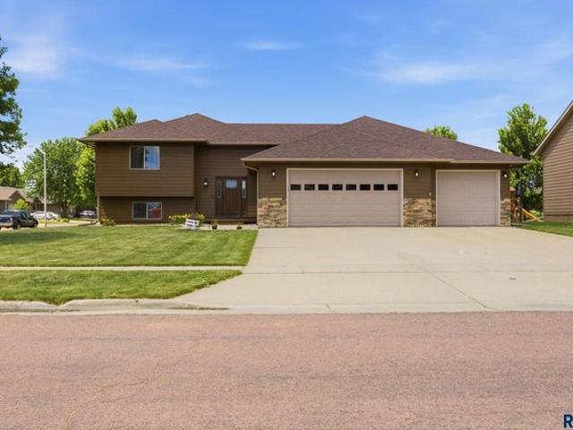 2301 N Devon Ave, Tea, SD 57064