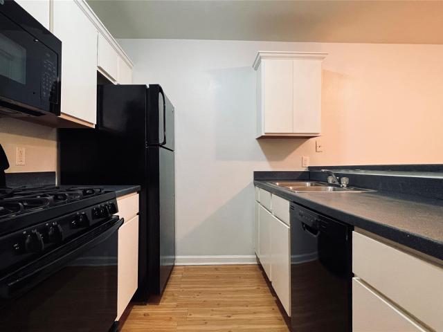 2301 Ohlen Rd # 109