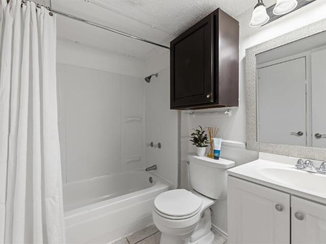 2301 Balsam Dr, Unit M209, Arlington, TX 76006 | MLS #21187