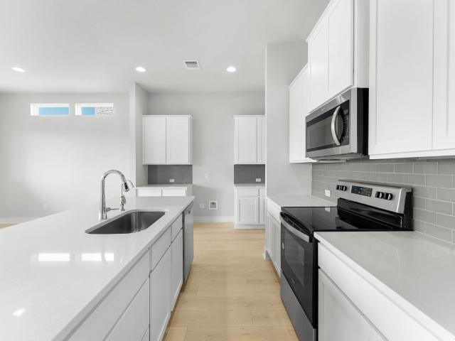 2301 Castillo Dr # 63