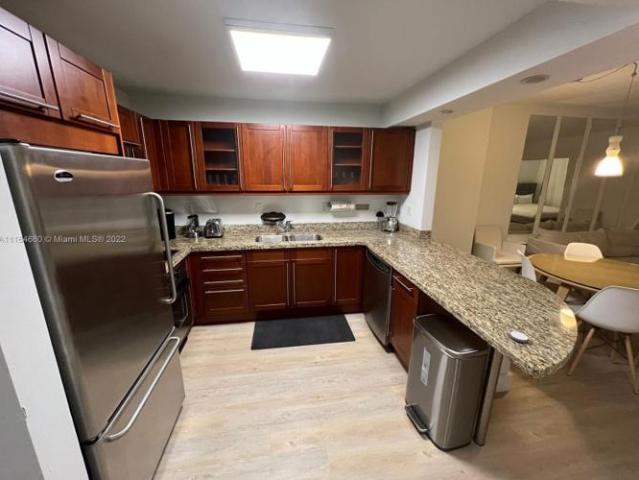 2301 Collins Ave #1528 Miami Beach, FL 33139