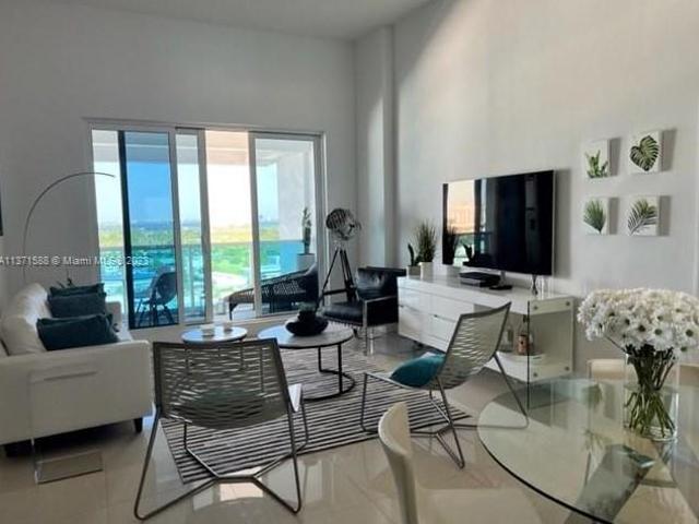 2301 Collins Ave #1626, Miami Beach, FL 33139