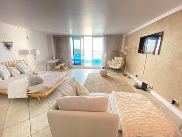 2301 Collins Ave #1029 Miami Beach, FL 33139