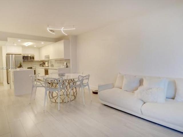 2301 Collins Ave #318 Miami Beach, FL 33139