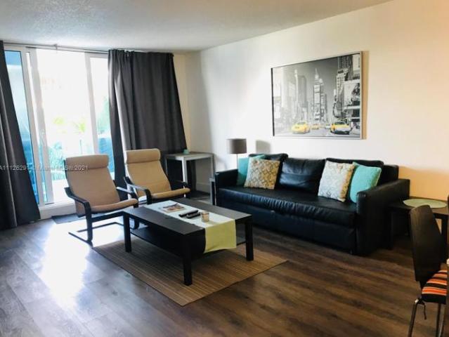 2301 Collins Ave #333 Miami Beach, FL 33139