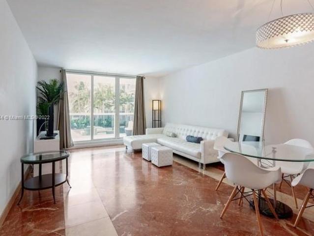 2301 Collins Ave #425 Miami Beach, FL 33139