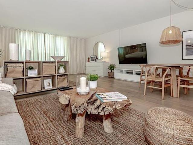 2301 Collins Ave #728 Miami Beach, FL 33139