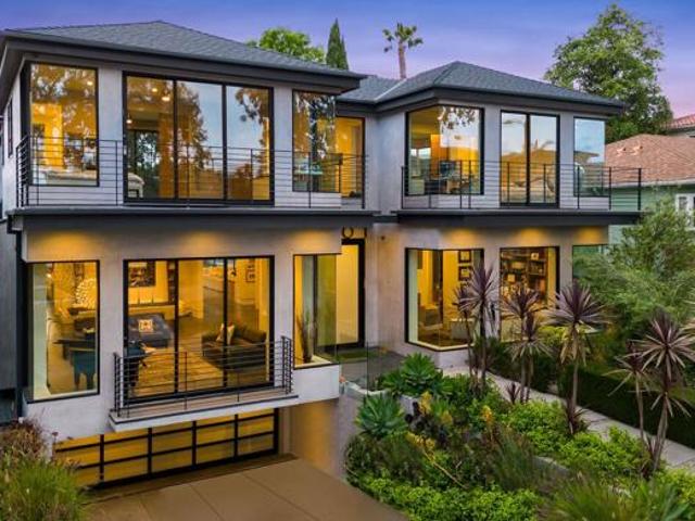 2301 Duxbury Cir, Los Angeles, CA 90034
