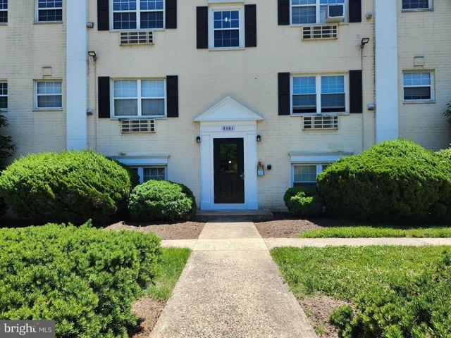 2301 Farrington Ave Apt 301, Alexandria, VA 22303