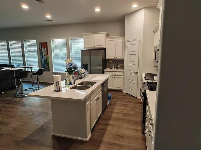 2301 Kirkstall Way