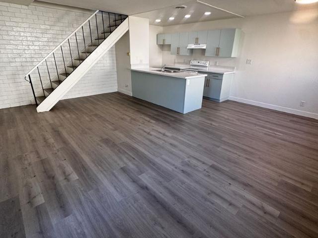2301 Prescott