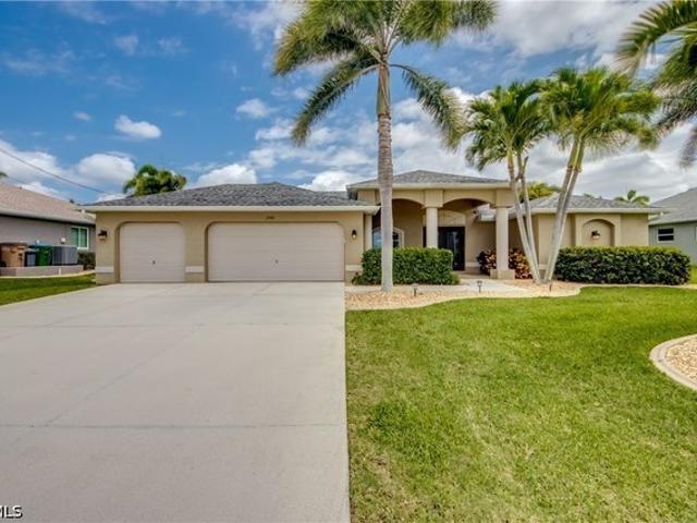 2301 SW 28th Ln, Cape Coral, FL 33914