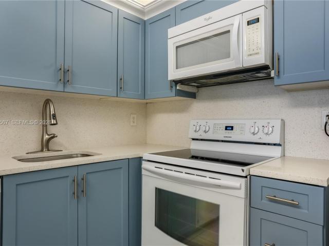 2301 S Ocean Dr, Unit 1006, Hollywood, FL 33019 | MLS #A12045