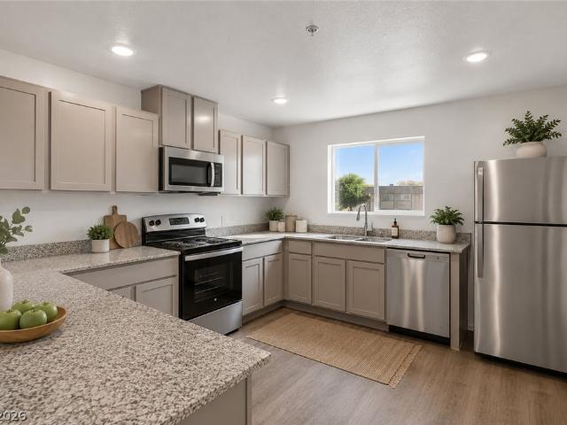 2301 Seco Adobe Circle 204