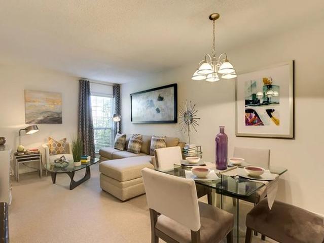 2301 Severn Ave, Metairie, LA 70001