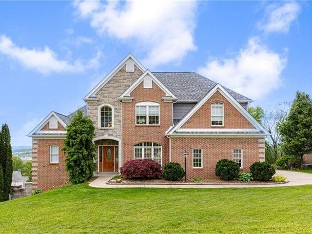 2301 Shamrock Ln, Canonsburg, PA 15317