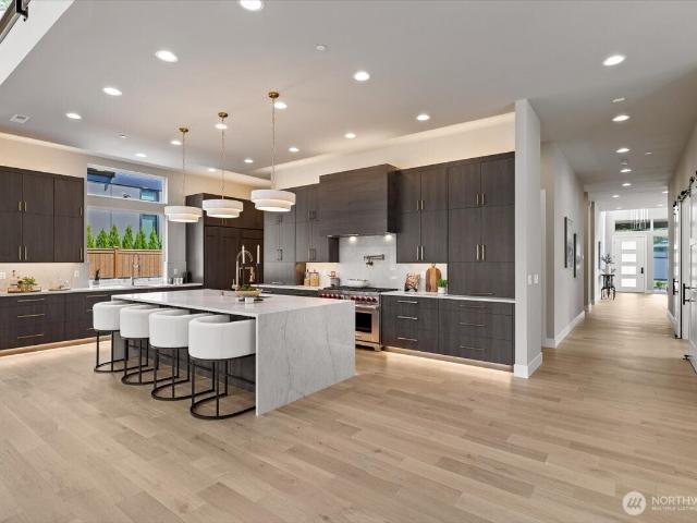 2301 th Drive SE
