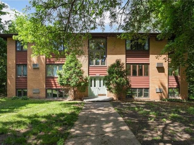 2301 Unity Ave N, Golden Valley, MN 55422