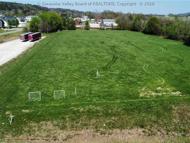 2301 Virginia Ave, Culloden, WV 25510