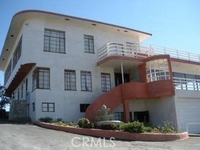 2301 W Wilson St, Banning, CA 92220