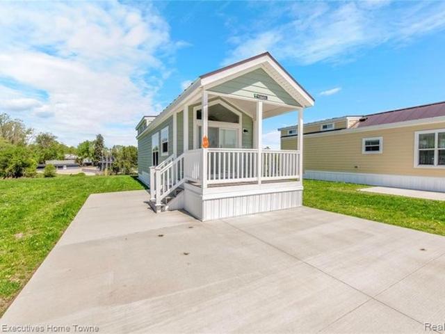 2301 Water St Lot 8, Port Huron, MI 48060
